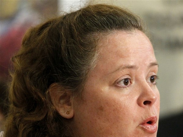 Councilman backs school candidates | The Blade