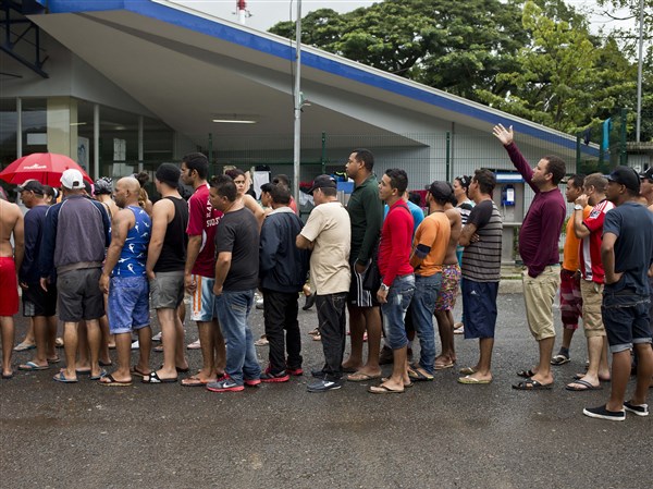 Social media helps drive historic Cuban exodus to U.S. | The Blade