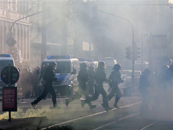 69 police officers injured in clashes in eastern Germany | The Blade