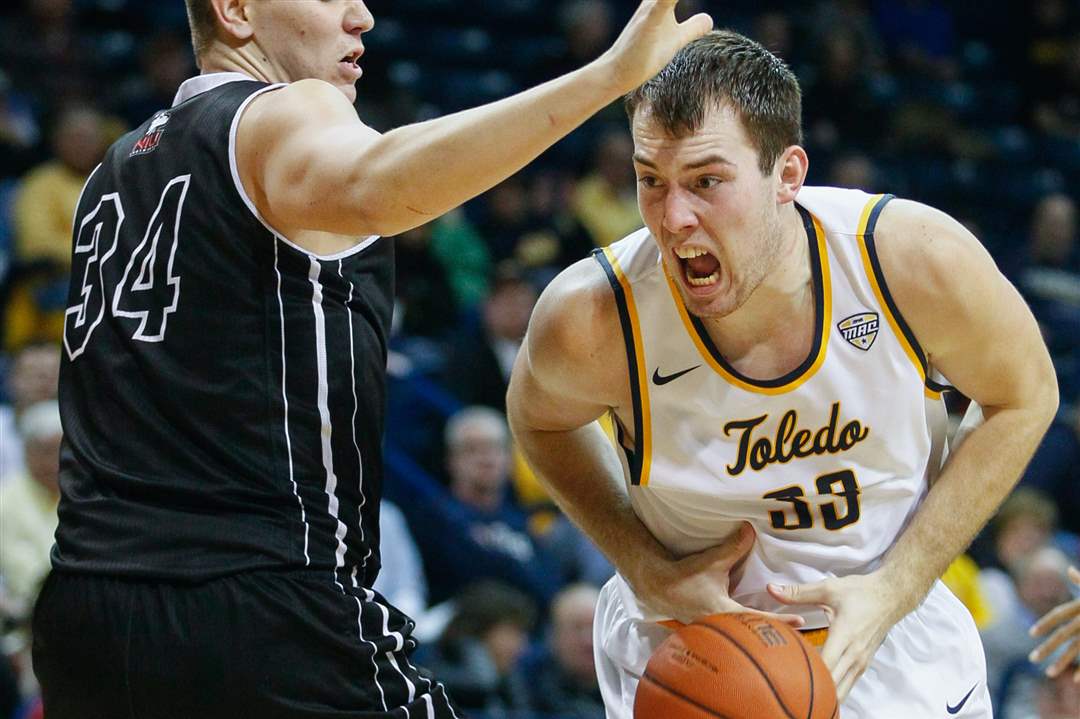 IN PICTURES: UT men lose to Northern Illinois - The Blade