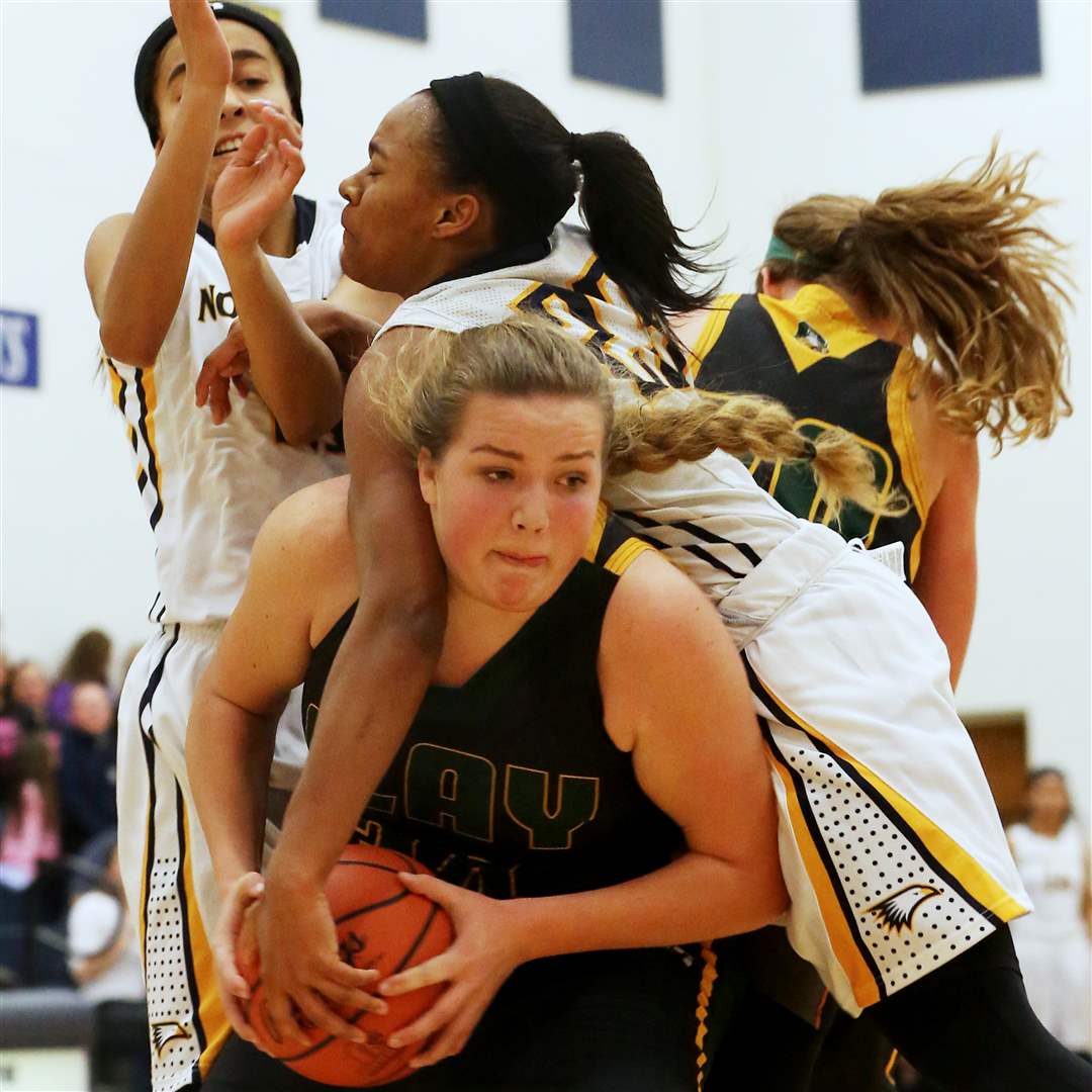 IN PICTURES: Notre Dame wins at Clay - The Blade