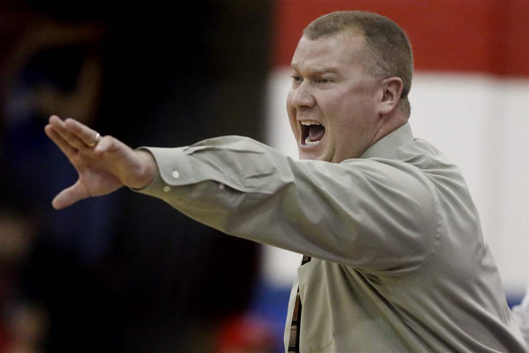 IN PICTURES: Whitmer at St. Francis - The Blade