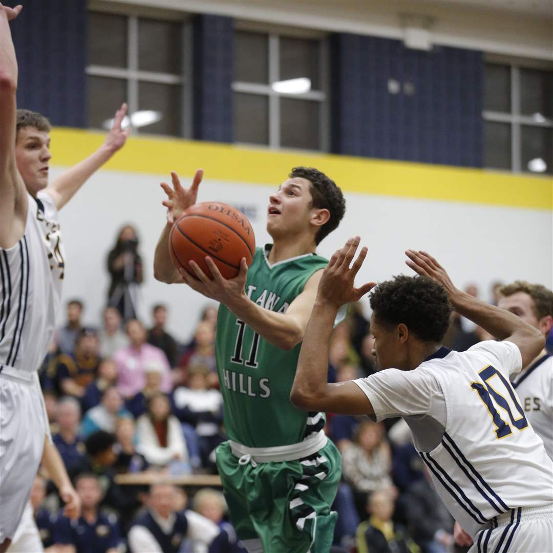 IN PICTURES: Ottawa Hills tops Toledo Christian - The Blade