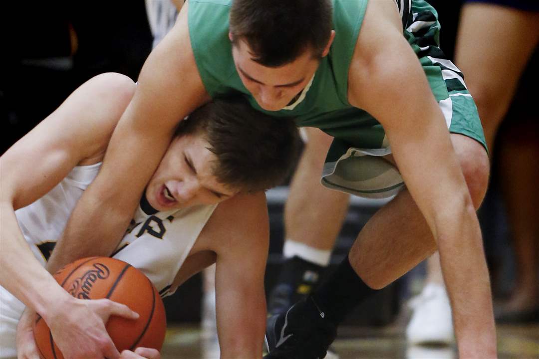 IN PICTURES: Ottawa Hills tops Toledo Christian - The Blade
