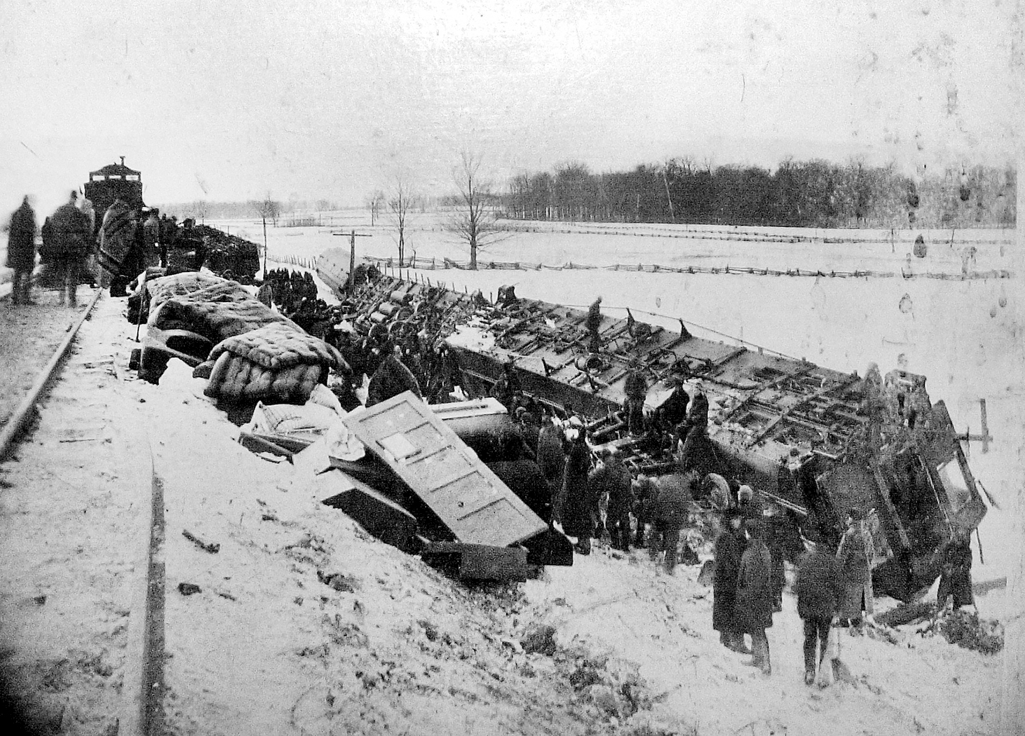 Urn from 1901 train crash set to be buried in Adrian - The Blade
