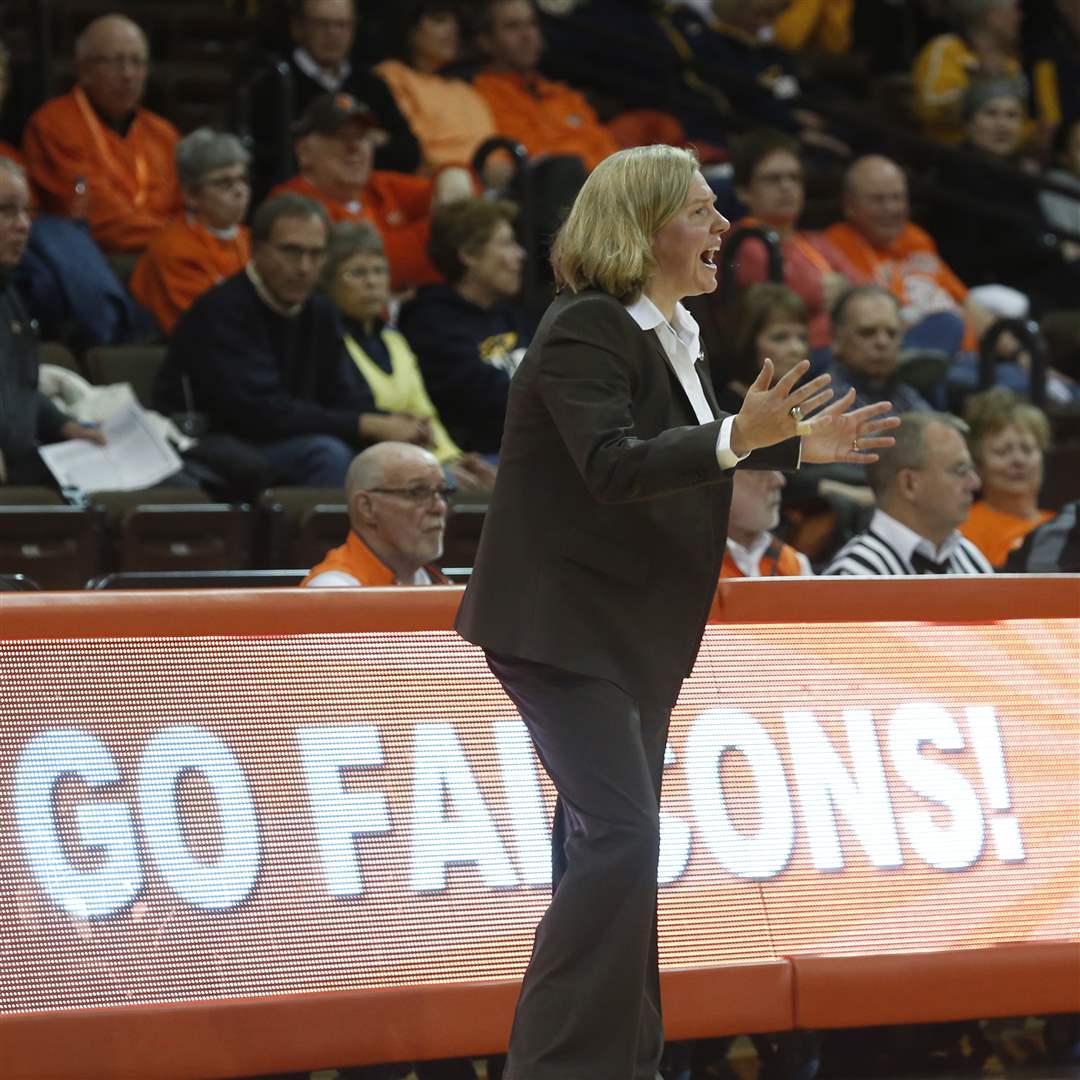 IN PICTURES: UT women beat BG - The Blade