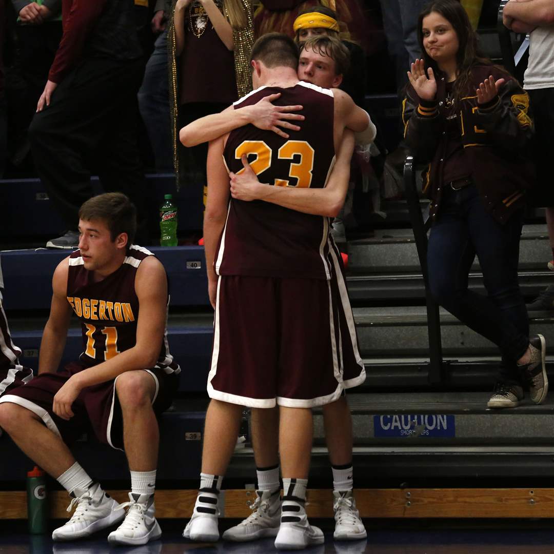 IN PICTURES: Fayette advances, tops Edgerton - The Blade