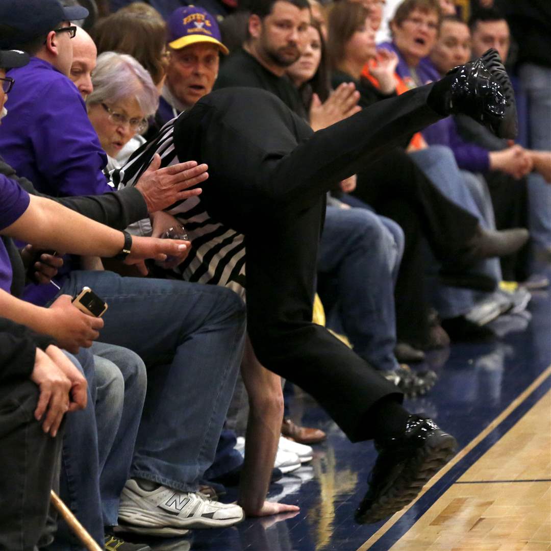 IN PICTURES: Fayette advances, tops Edgerton - The Blade