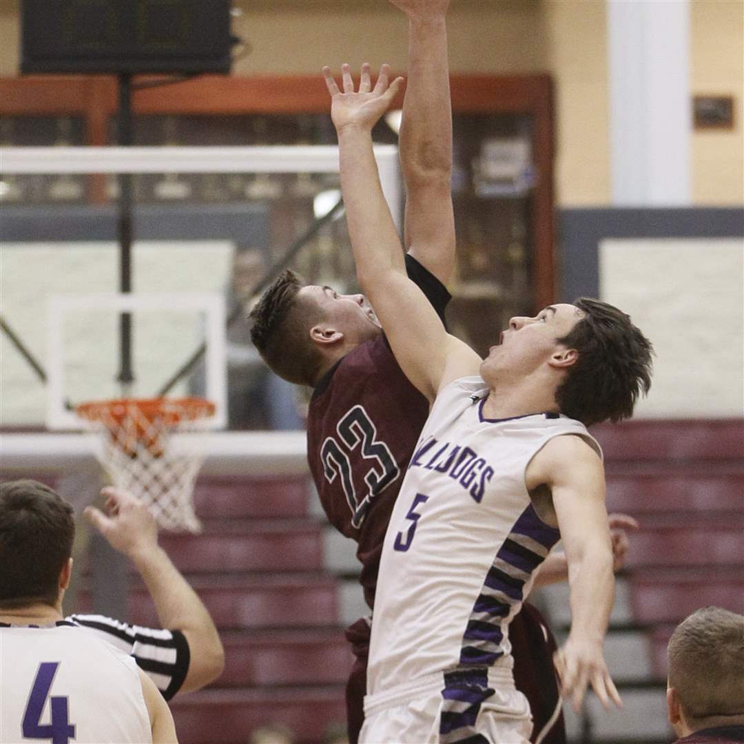 IN PICTURES: Genoa upsets Swanton - The Blade