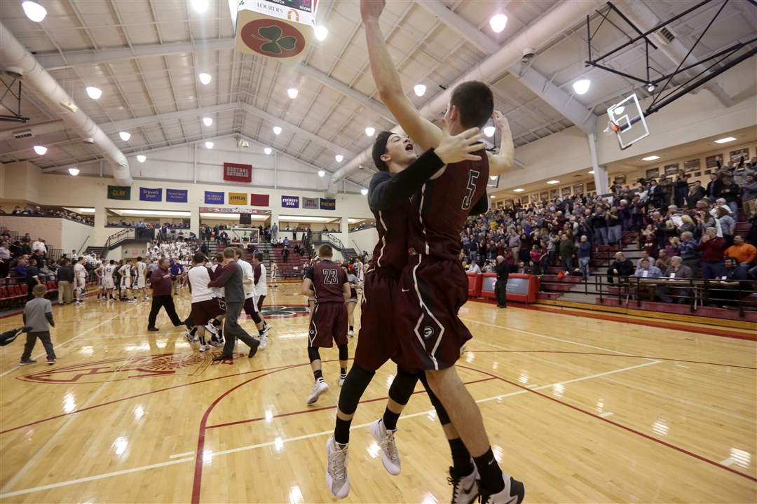 IN PICTURES: Genoa upsets Swanton - The Blade