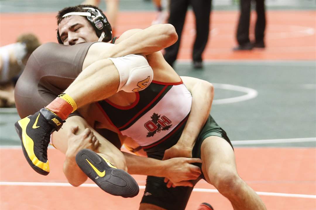 IN PICTURES: State wrestling, Day 1 - The Blade