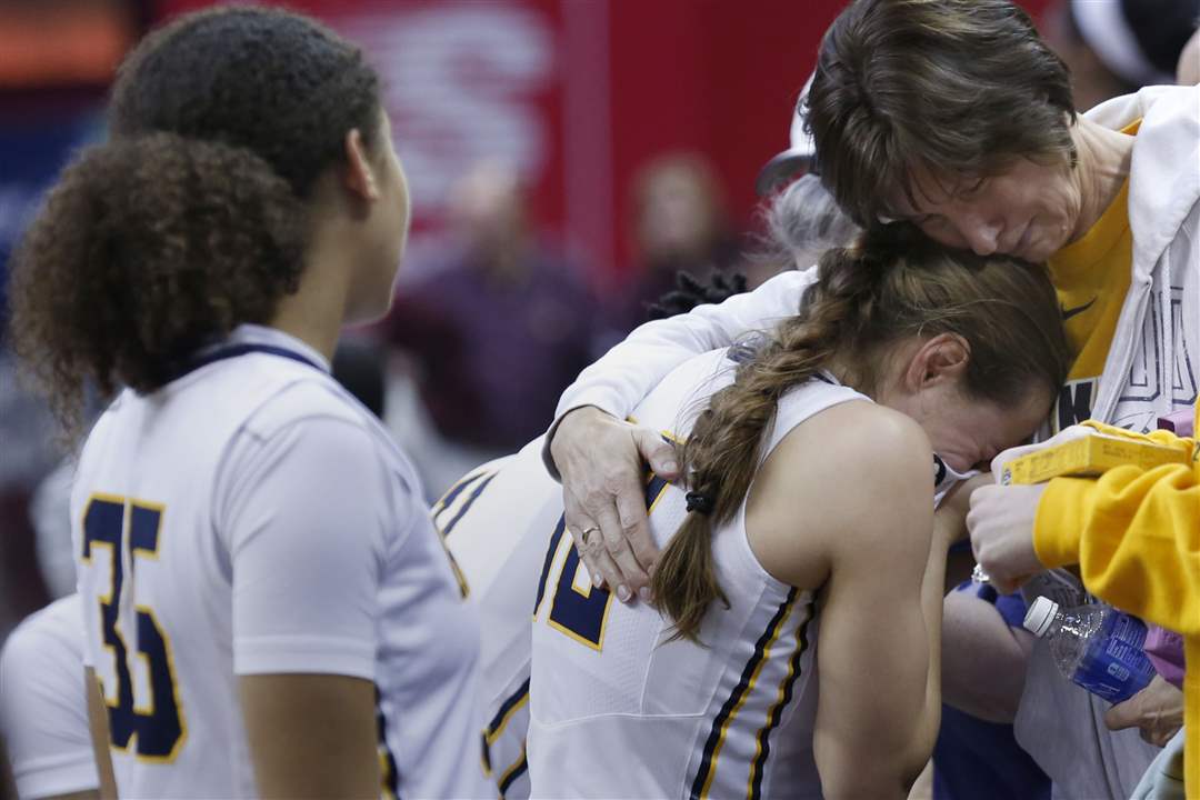 IN PICTURES: UT women's season ends - The Blade