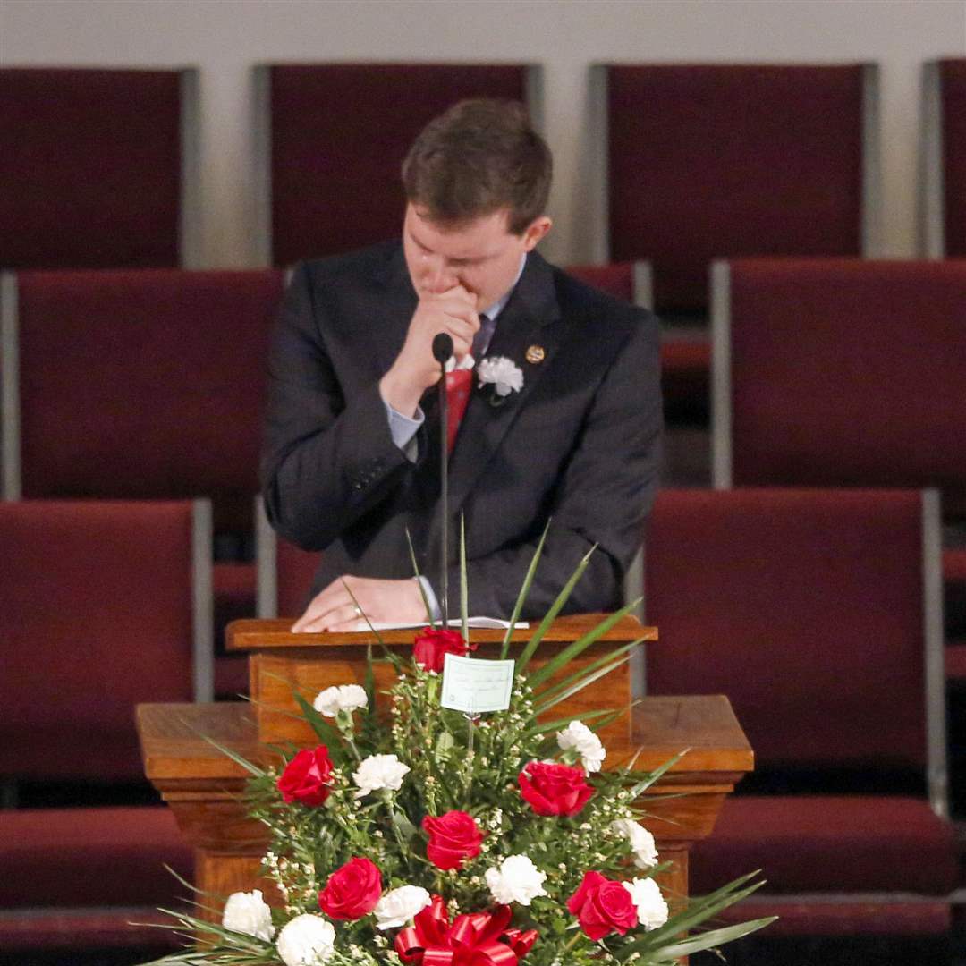 Delbert Latta funeral held - The Blade