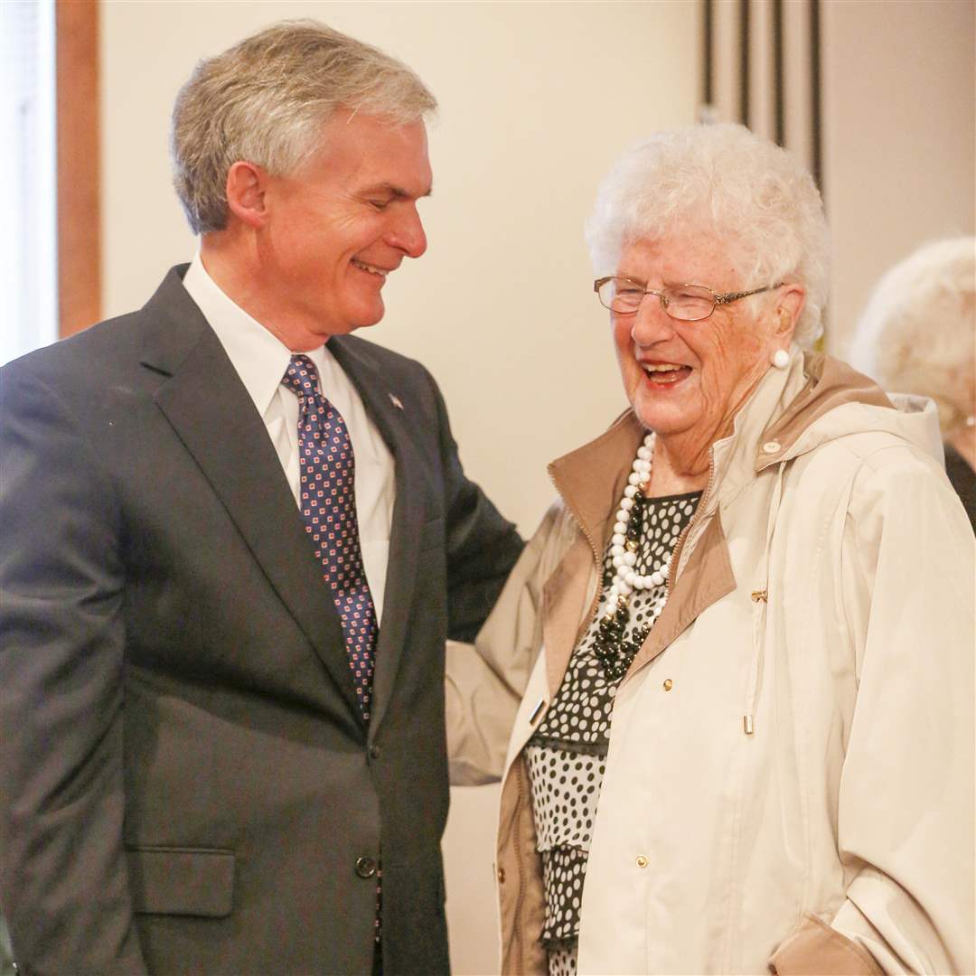 Delbert Latta funeral held - The Blade