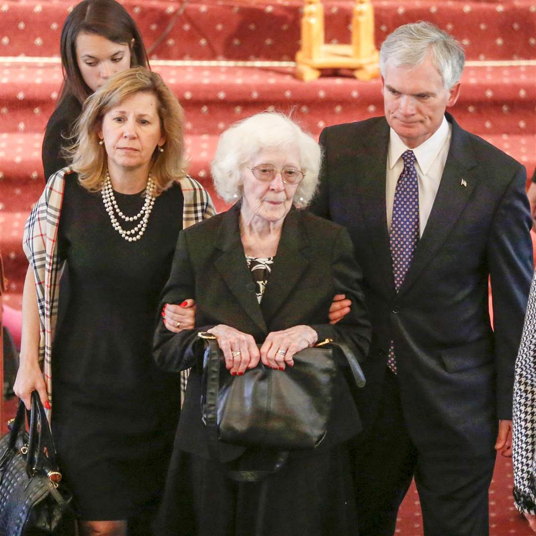 Delbert Latta funeral held - The Blade