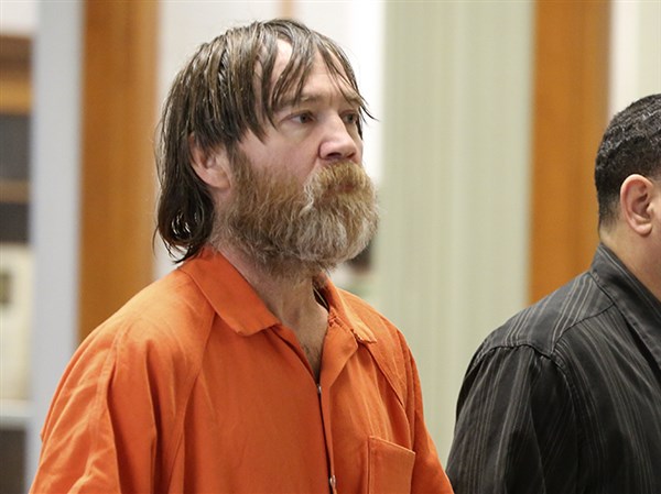 Defendant in shackling case rejects lawyer | The Blade