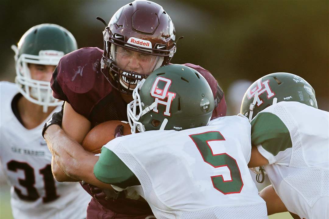 IN PICTURES: Genoa 41, Oak Harbor 7 - The Blade