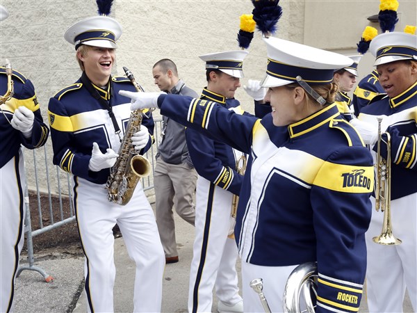UT marching band performs downtown | The Blade