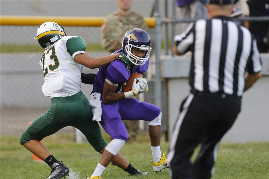 IN PICTURES: Clay 28, Waite 7 - The Blade