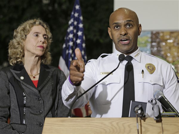 Chief: Family will be allowed to watch video of Charlotte shooting ...
