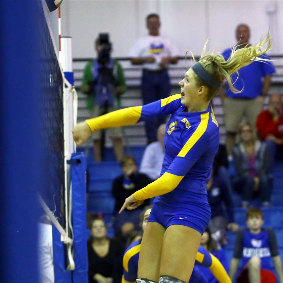 IN PICTURES: St. Ursula volleyball wins in 4 - The Blade