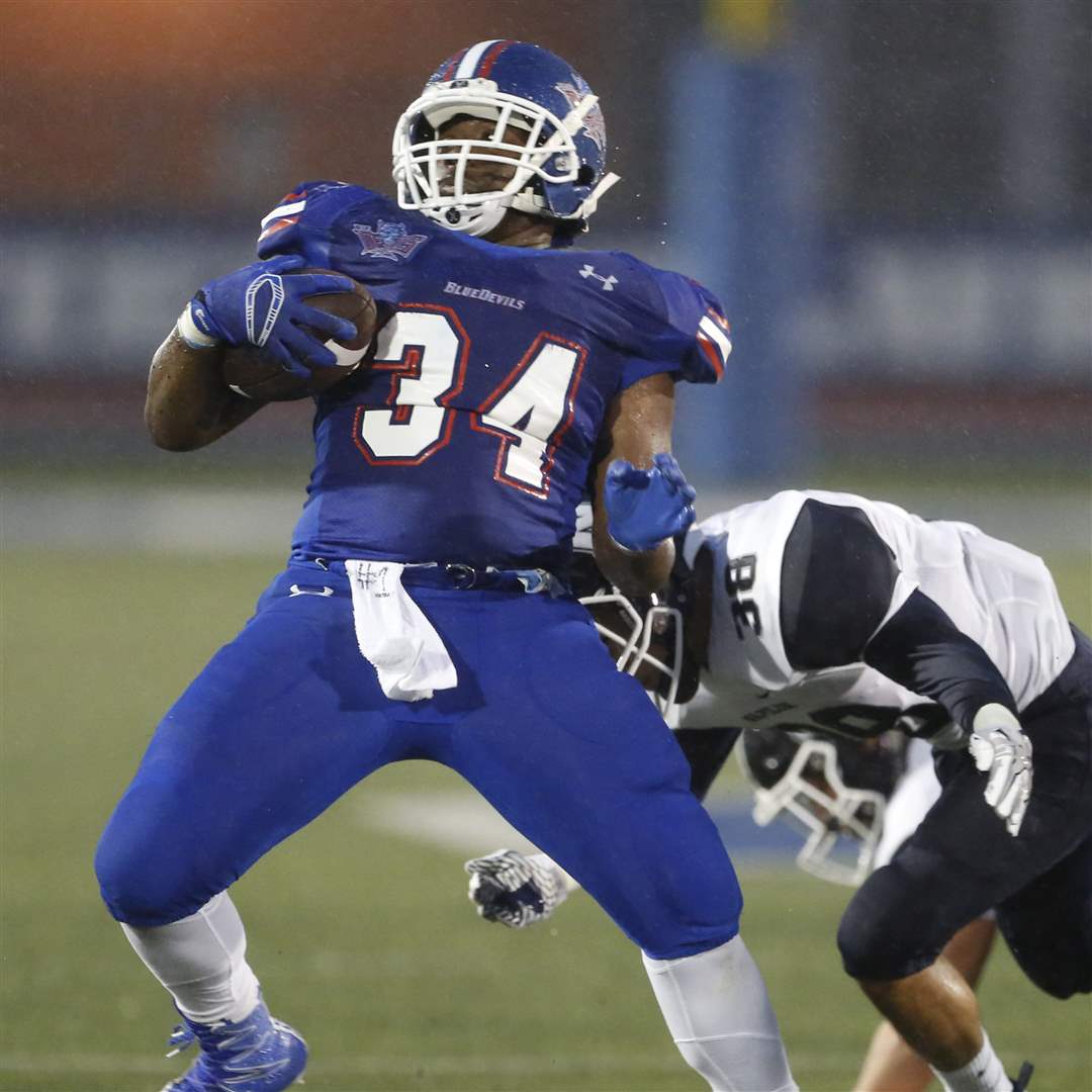 IN PICTURES: Springfield 20, Napoleon 0 - The Blade