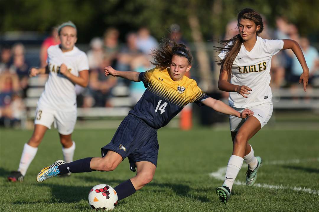 IN PICTURES: Notre Dame 2, Clay 1 - The Blade