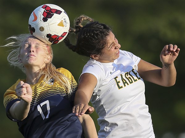 Notre Dame overcomes early jitters | The Blade