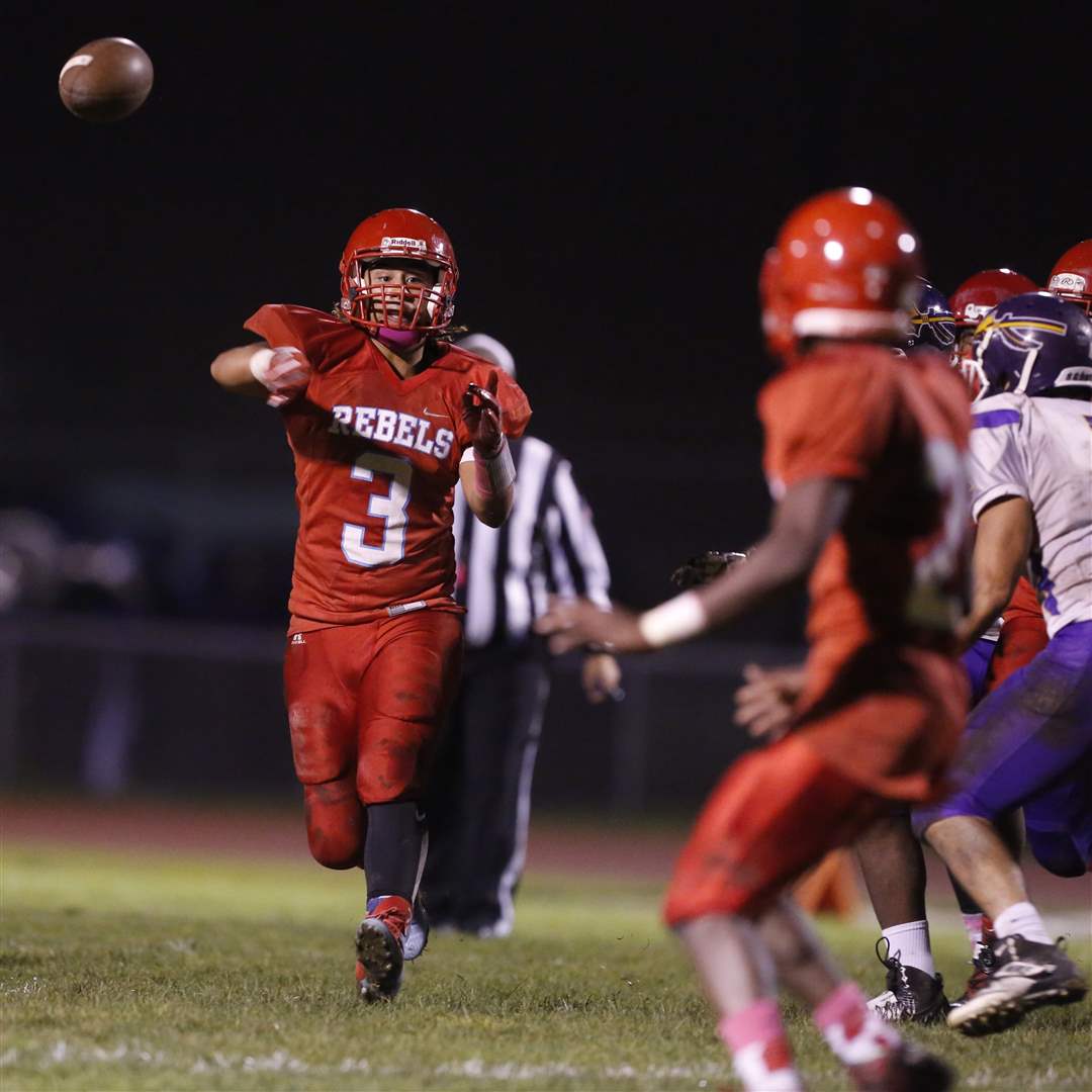 IN PICTURES: Prep football - Waite at Bowsher - The Blade