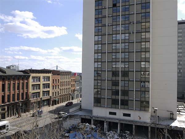 Developer makes bid for Hotel Seagate building | The Blade