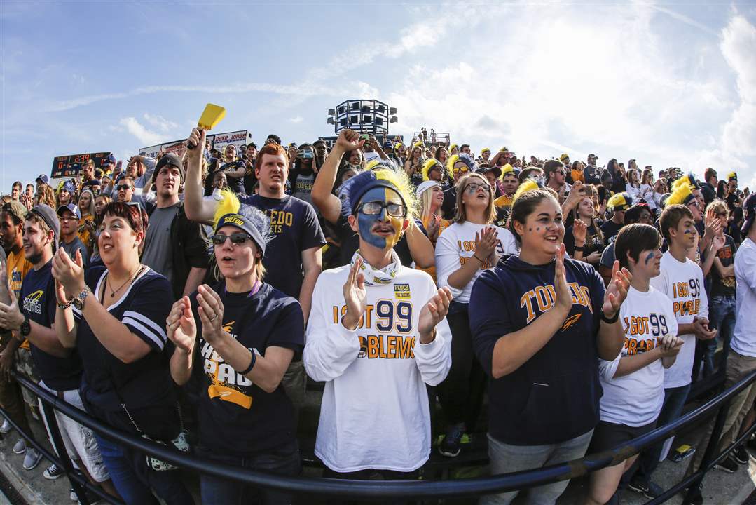 IN PICTURES: Toledo 42, Bowling Green 35 - The Blade