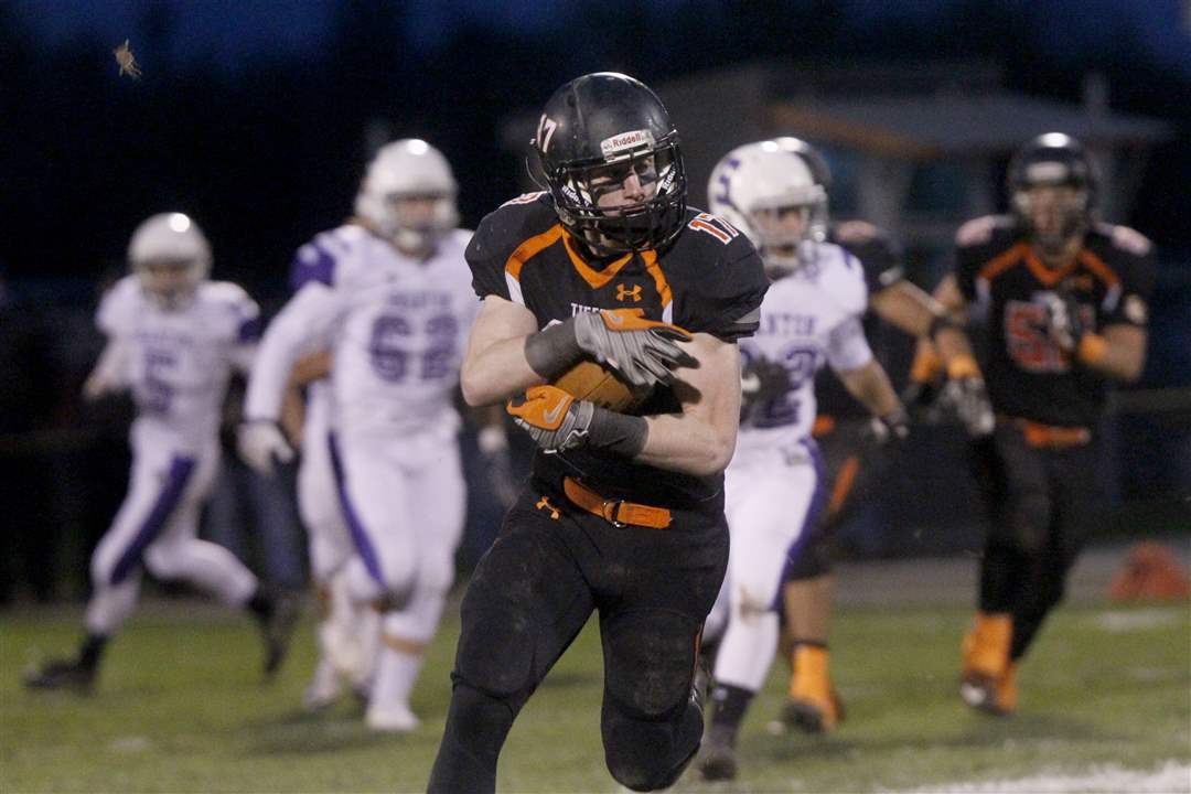IN PICTURES: Swanton 28, Liberty Center 15 - The Blade