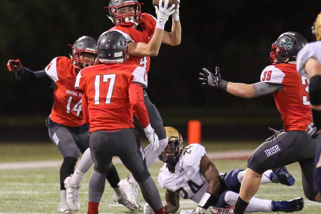 IN PICTURES: Central Catholic 49, St. John’s 7 - The Blade