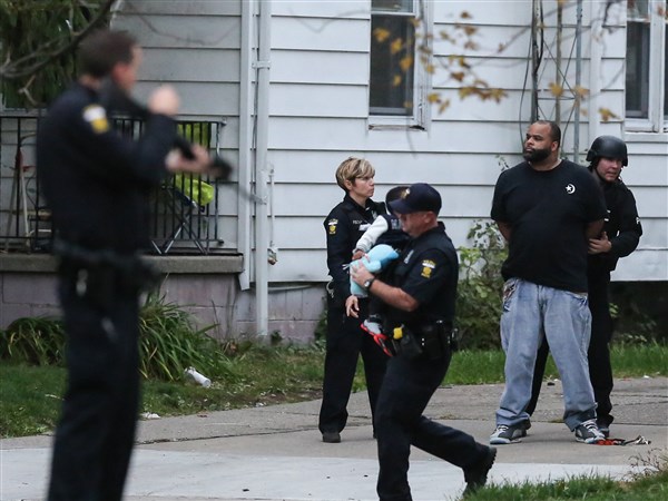 Man In Custody After Police Standoff In North Toledo The Blade