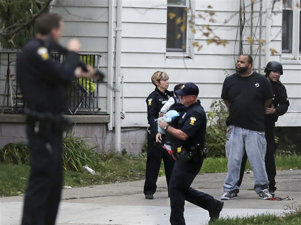 Suspect arrested after 3-hour standoff | The Blade