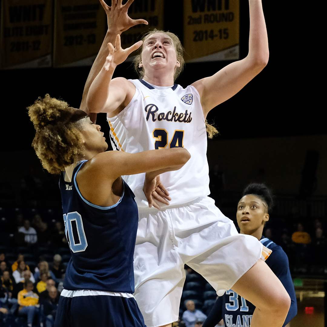 IN PICTURES: UT women 65, Rhode Island 50 - The Blade
