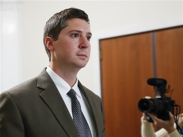 Prosecutor seeks change of venue in ex-Cincinnati officer's trial | The ...