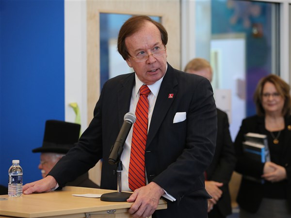 Library Director Clyde Scoles' funeral services set for Thursday ...