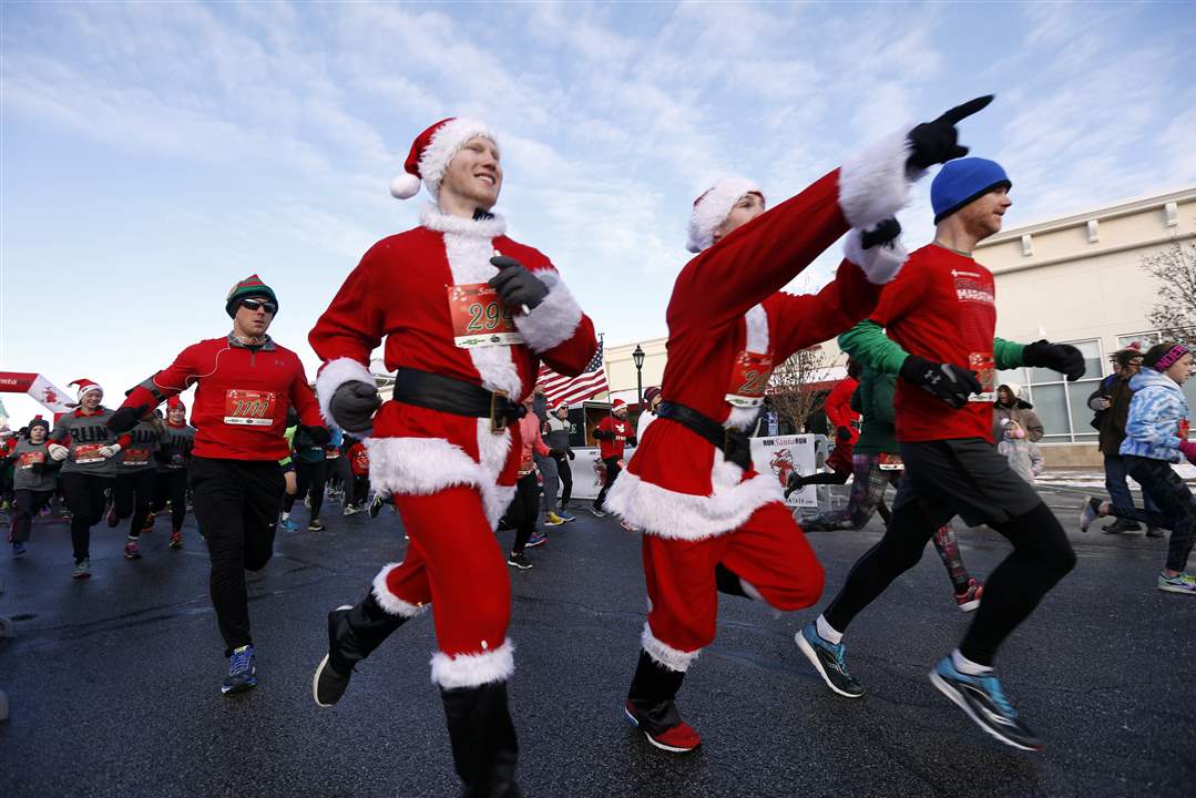 Run Santa Run at Levis Commons - The Blade