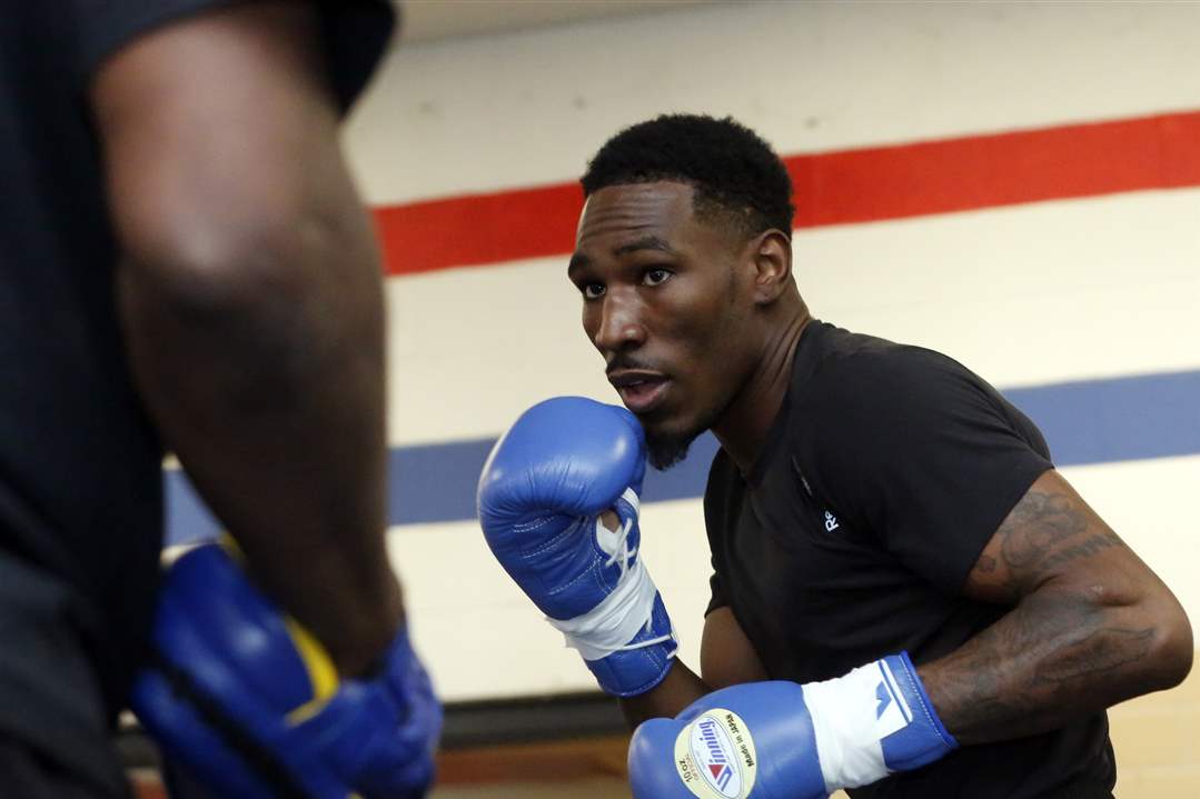 IN PICTURES: Robert Easter, Jr., trains for upcoming fight - The Blade