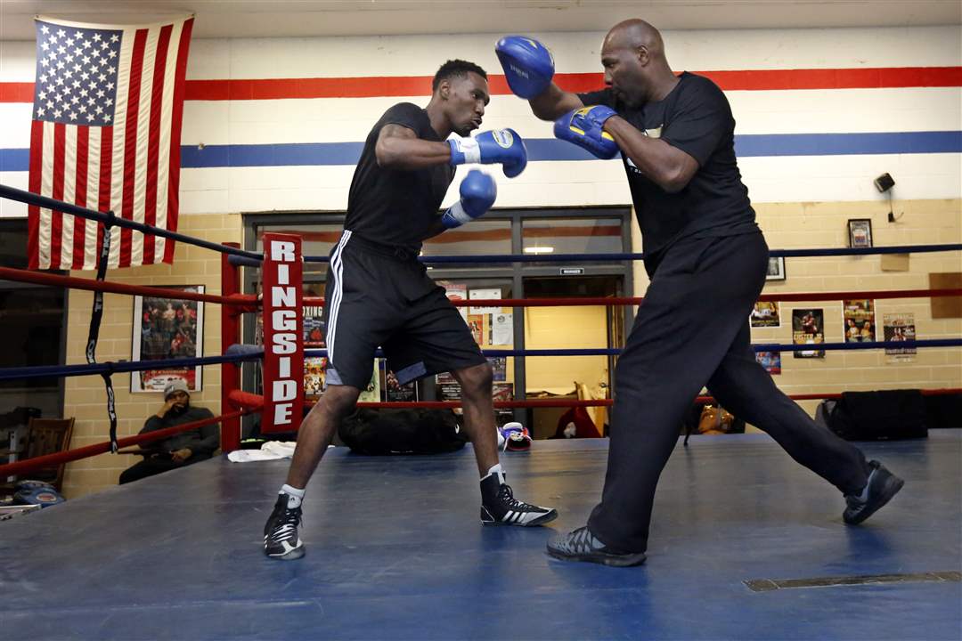 IN PICTURES: Robert Easter, Jr., trains for upcoming fight - The Blade