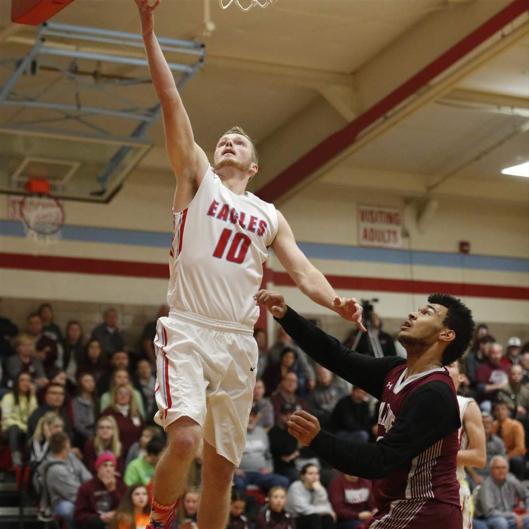 IN PICTURES: Eastwood 61, Rossford 45 - The Blade
