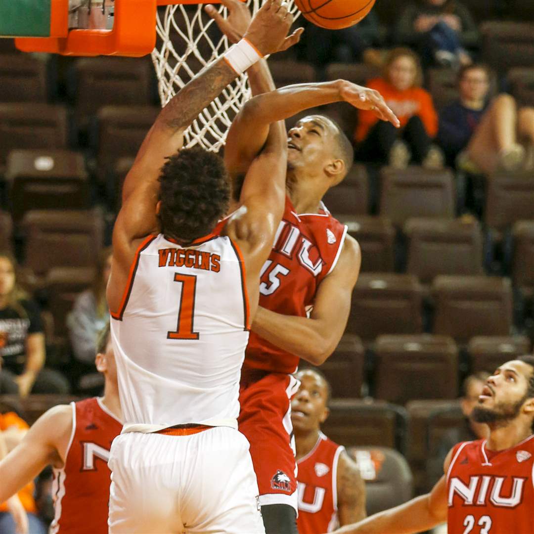 IN PICTURES: Northern Illinois 69, BGSU men 52 - The Blade