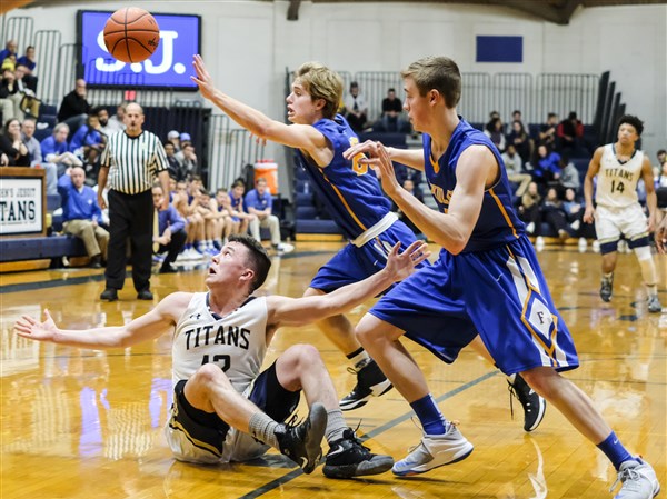 St. John’s wins with defense vs. Findlay | The Blade