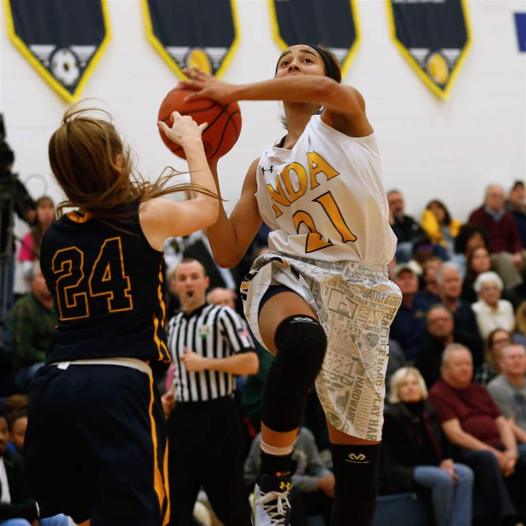 IN PICTURES: Notre Dame 56, Whitmer 44 - The Blade