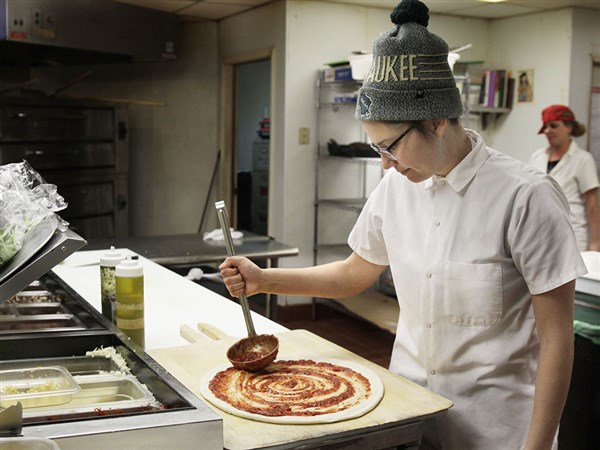 Pizza parlors to rake in the dough | The Blade