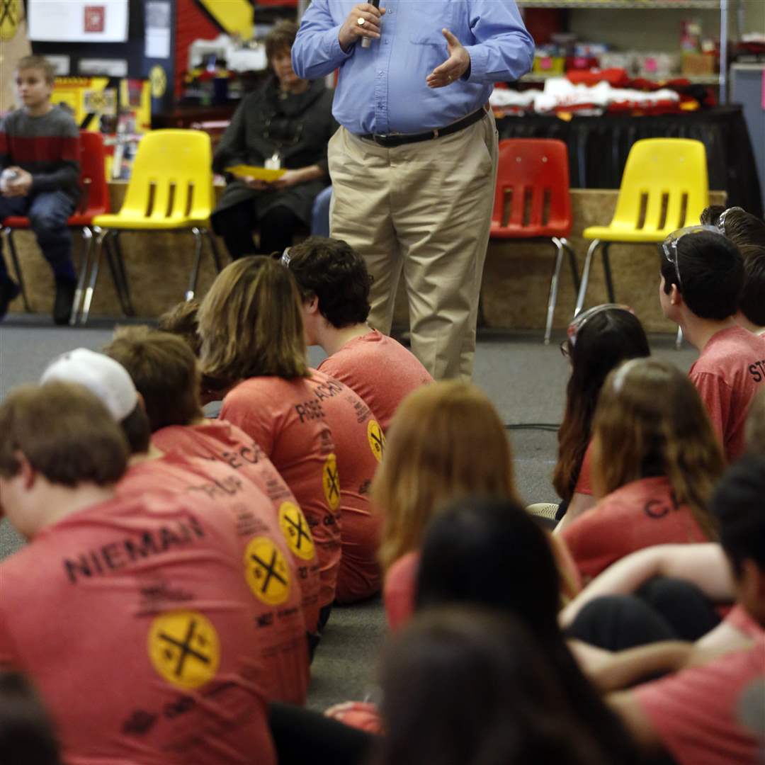 Bedford Express robot reveal - The Blade