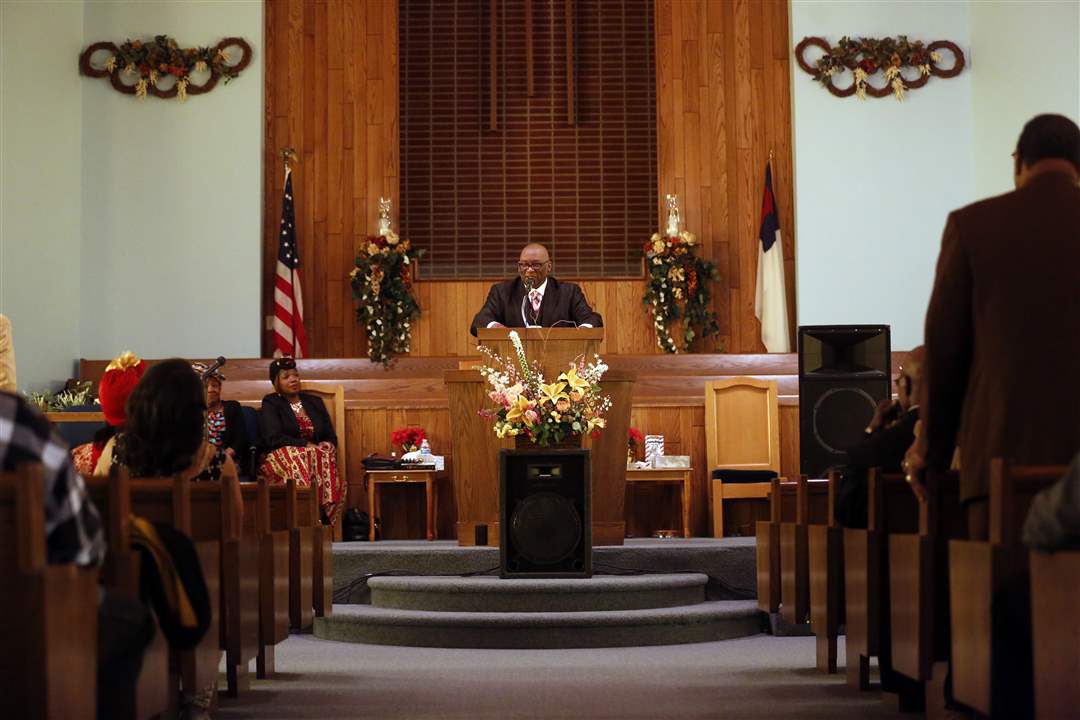 Ralph Warren speaks at St. Stephen's Church of God In Christ - The Blade