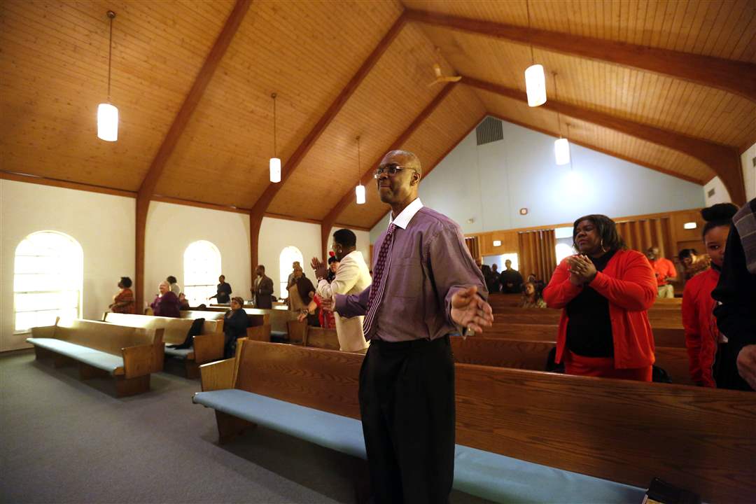 Ralph Warren speaks at St. Stephen's Church of God In Christ - The Blade