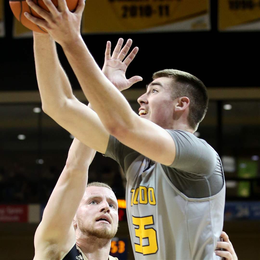 IN PICTURES: Western Michigan 61, UT men 56 - The Blade